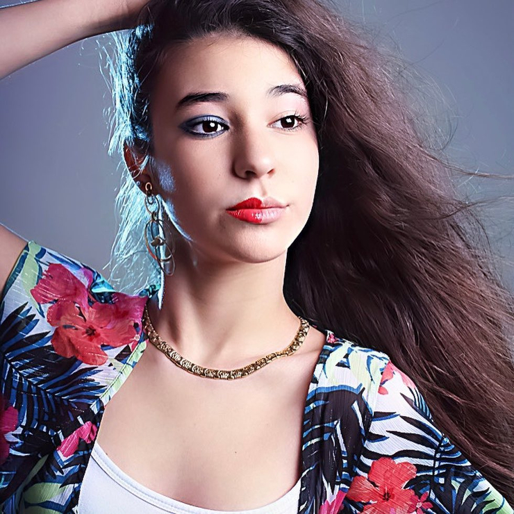 Picture of Carolina Rezende