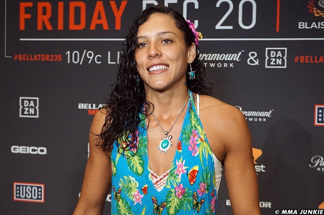 Alejandra Lara picture