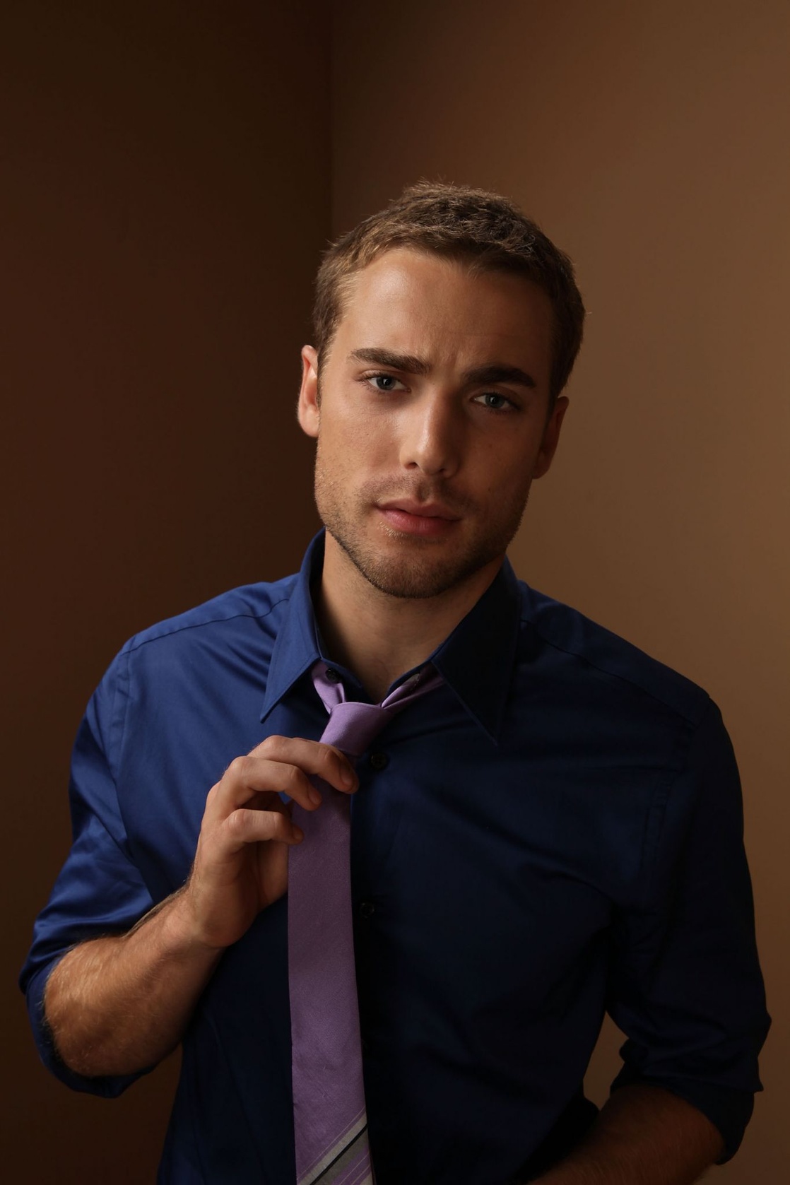 Picture of Dustin Milligan
