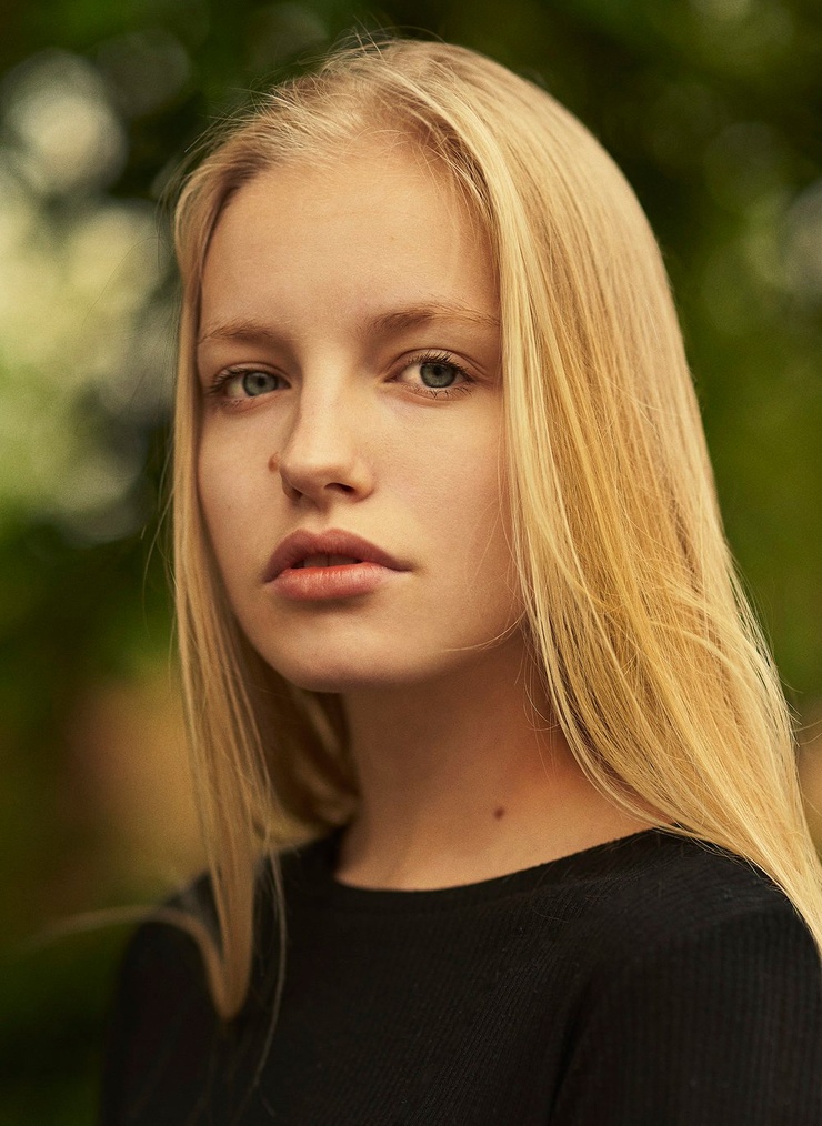 Picture of Lola Evans