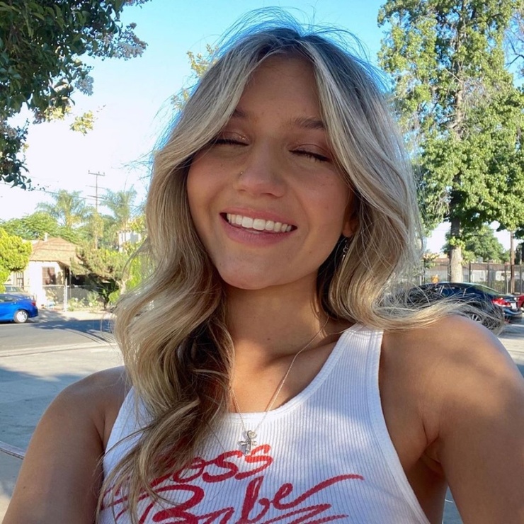 Picture of Madison Lewis