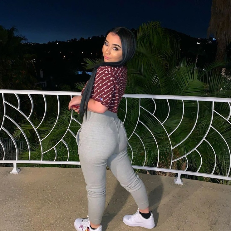 Picture of Danielle Cohn