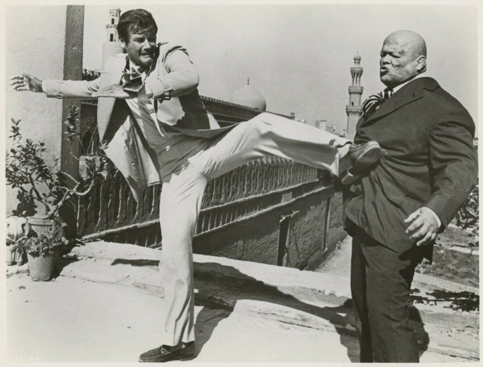 Roger Moore, Milton Reid