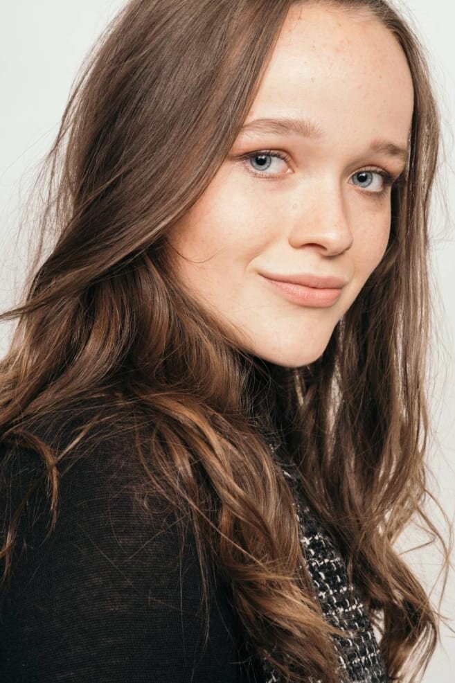 Chloe Hall image