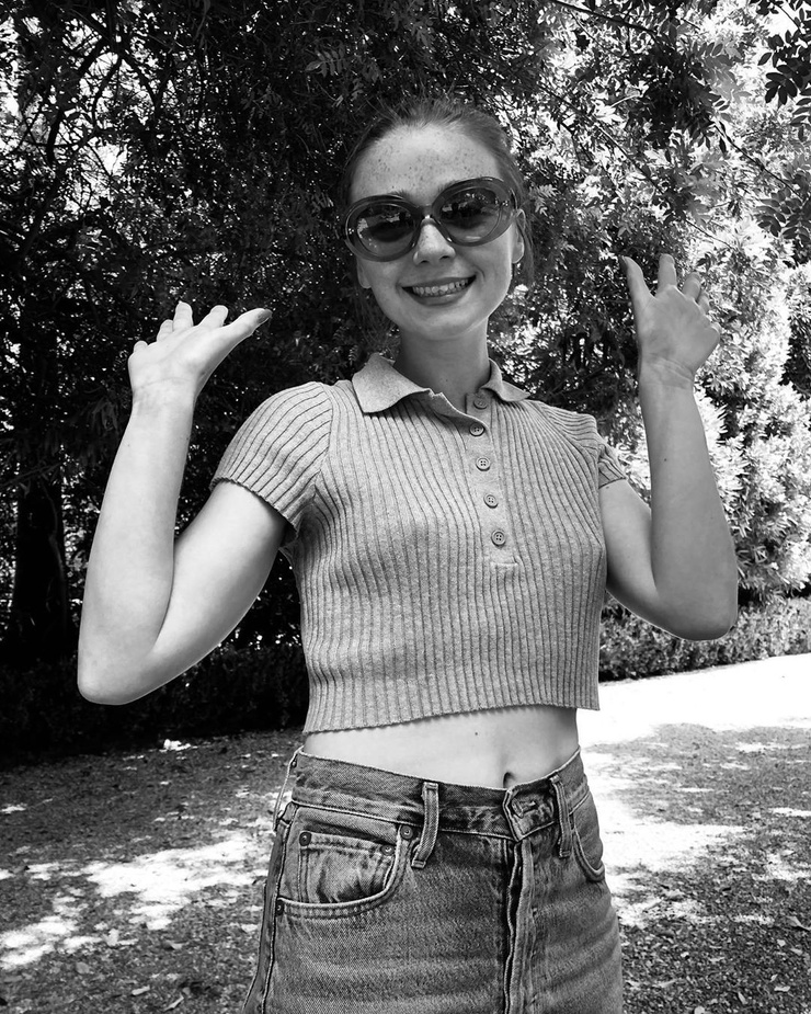 Jessica Barden picture