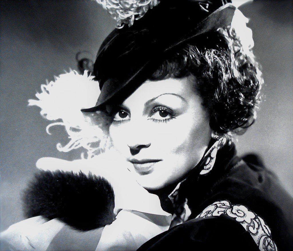 Picture of Renée Saint-Cyr