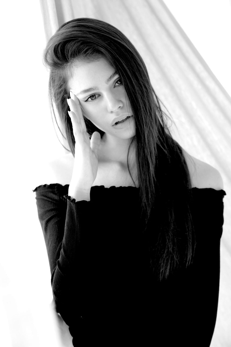 Picture of Karina Pill