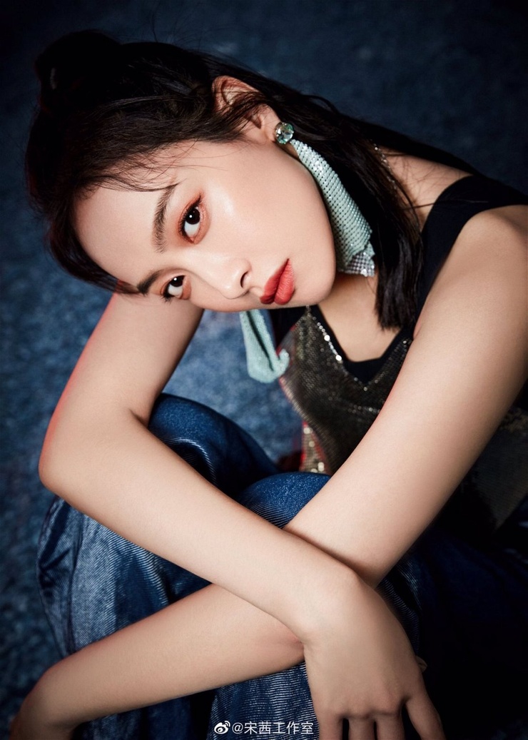 Picture of Victoria Song