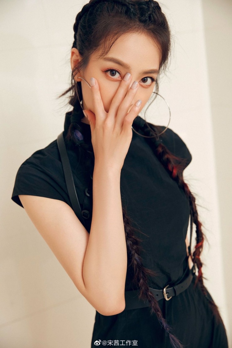 Picture of Victoria Song