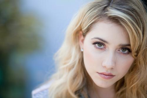 Picture of Elizabeth Nicole