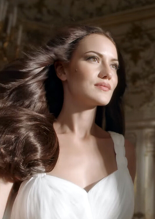 Picture of Fahriye Evcen