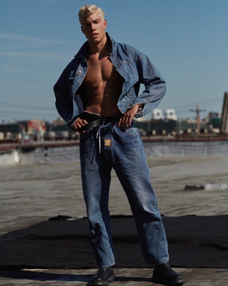 Picture of Derek Chadwick