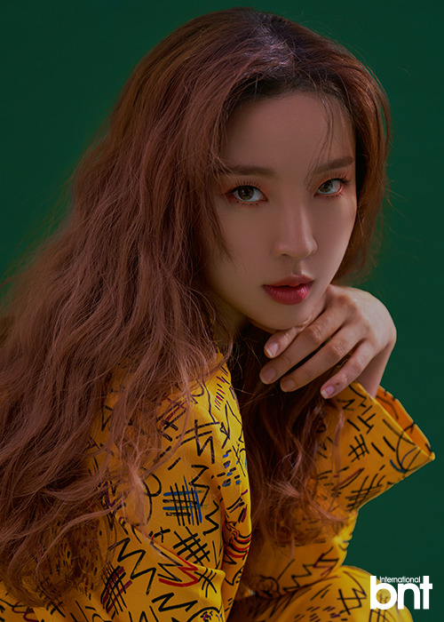 Jeon Ji-Yoon picture