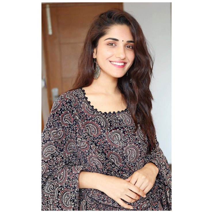 Picture of Ruhani Sharma