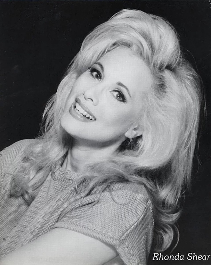 Picture of Rhonda Shear