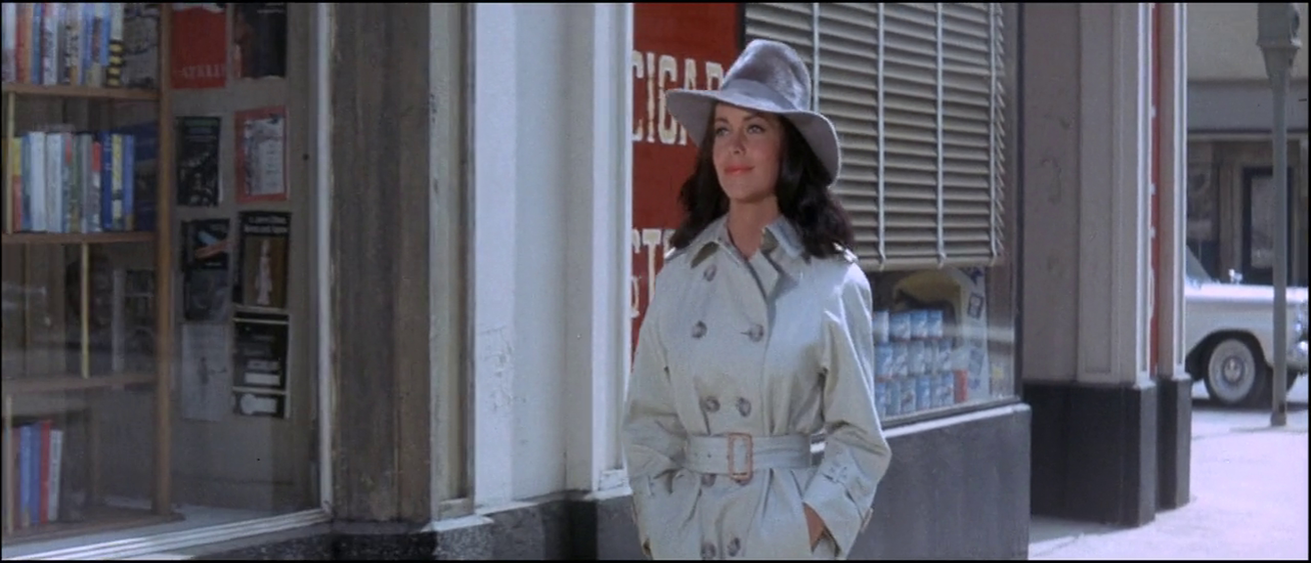 Picture of Dr. Goldfoot and the Bikini Machine