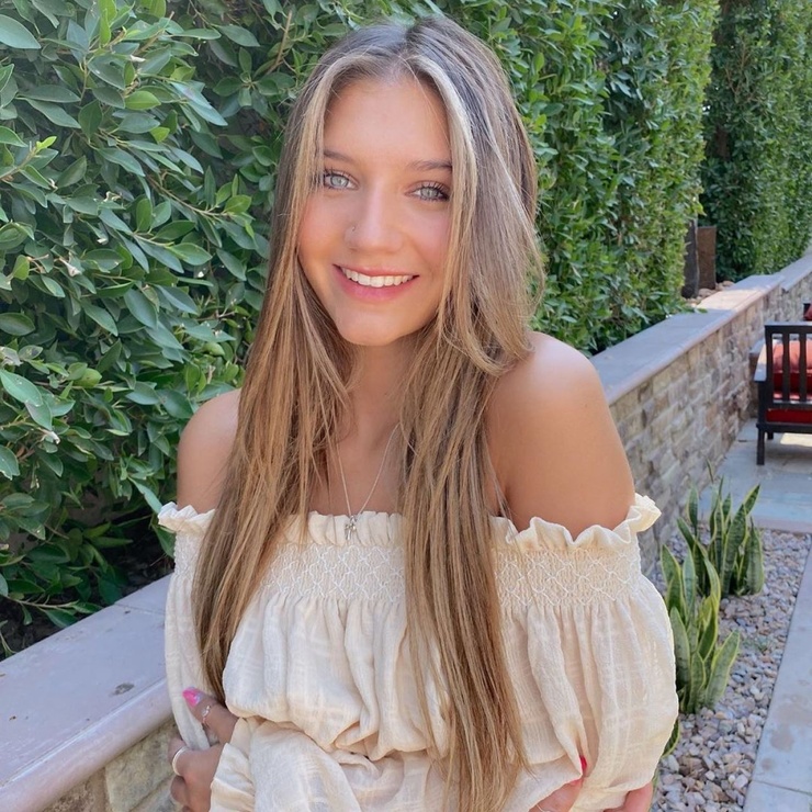 Picture of Madison Lewis