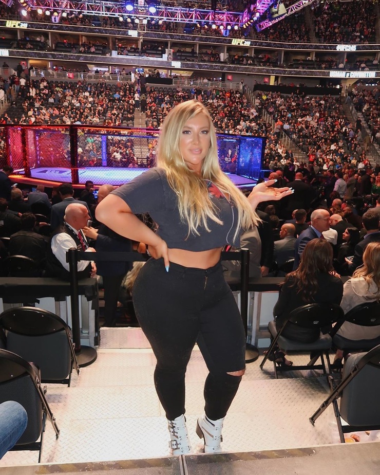 Picture of Taya Christian