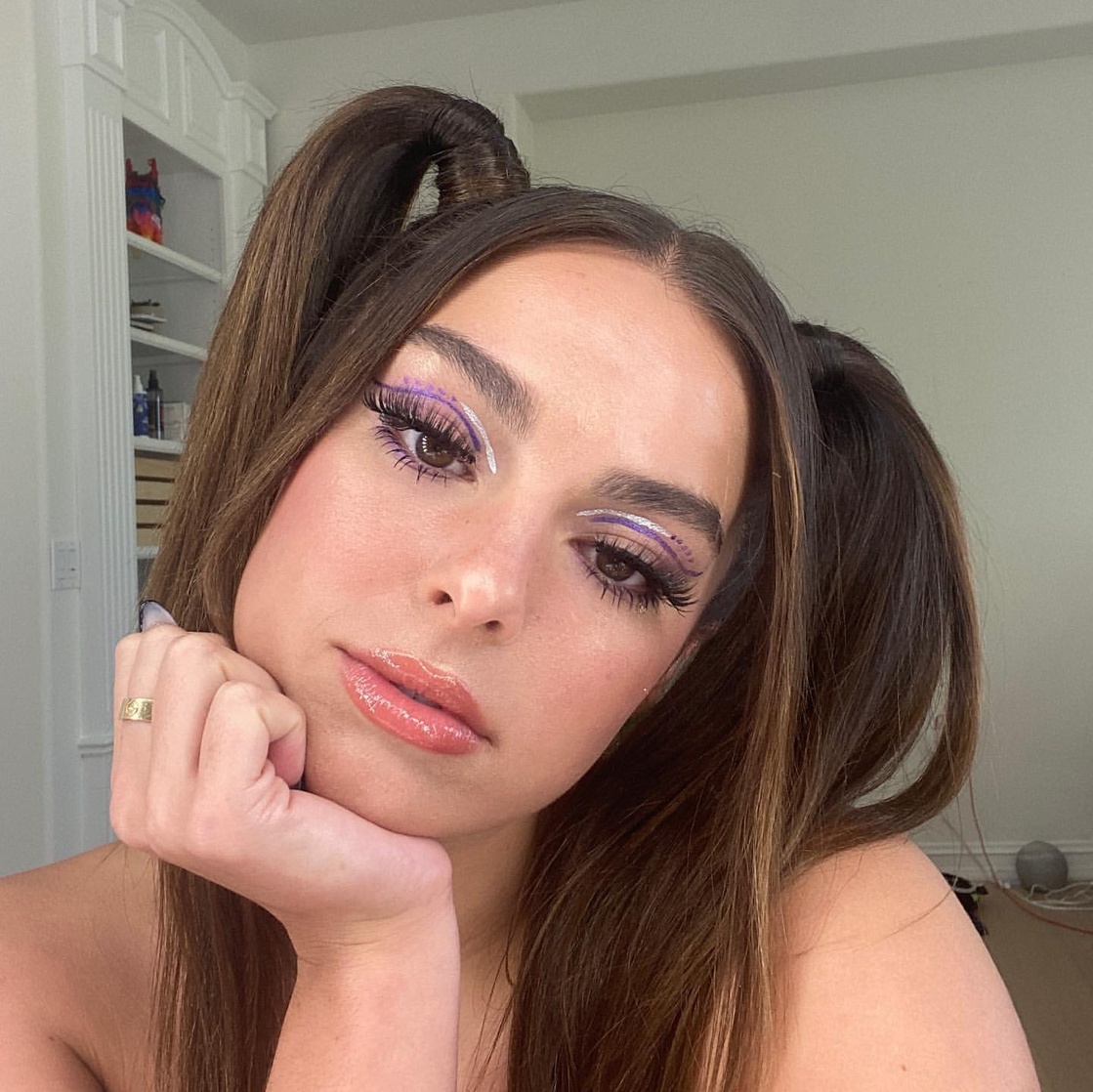 Addison Easterling picture