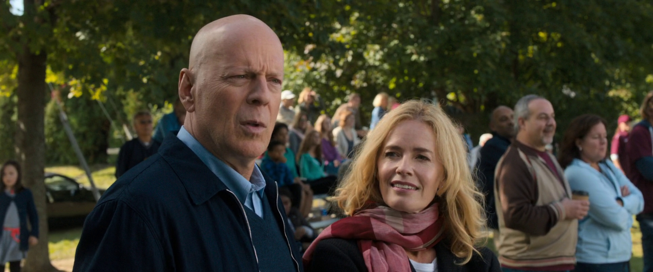 Bruce Willis and Elisabeth Shue