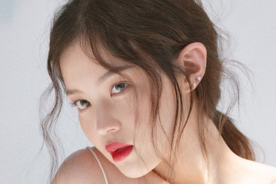 Picture of Lee Ha Yi