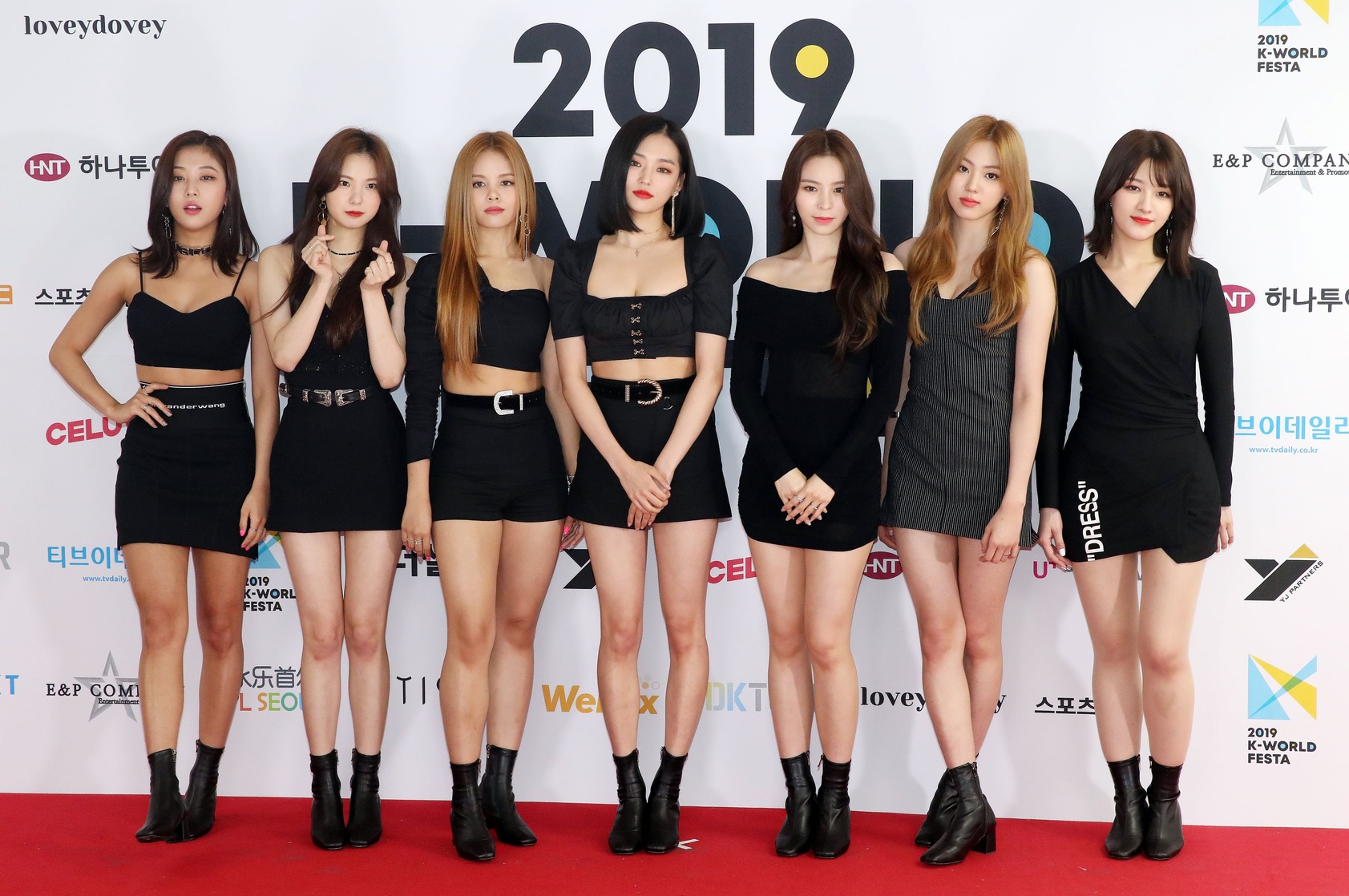 Picture of CLC (K-POP)