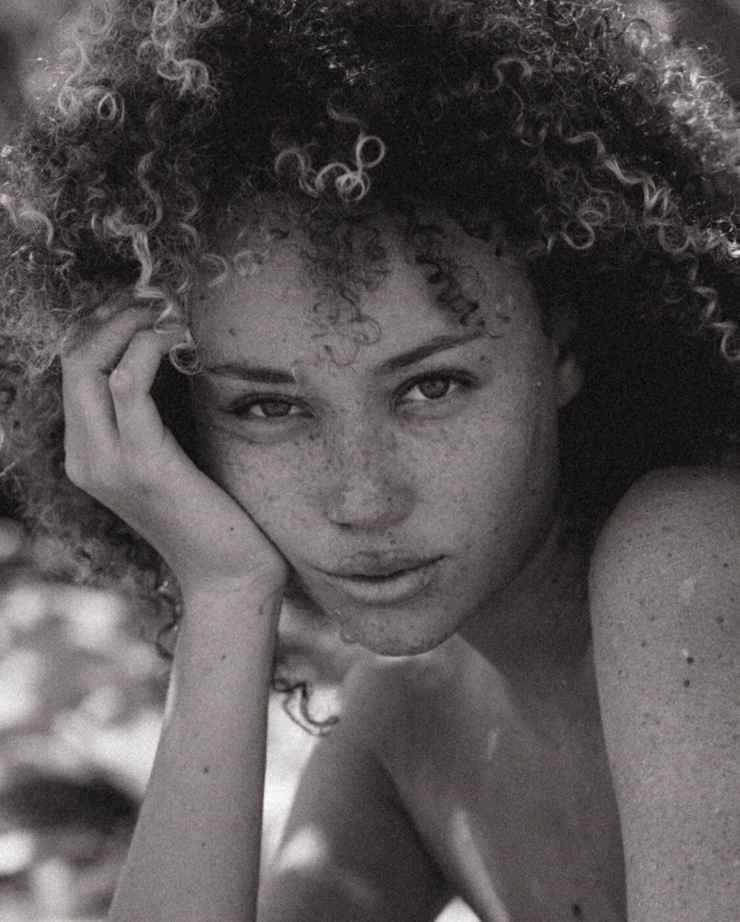 Picture of alana beale