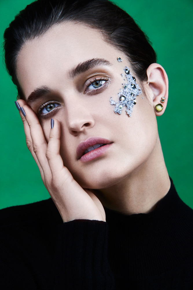 Image of Kate Harrison (model)