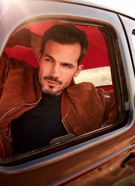 Picture of Adam Cowie