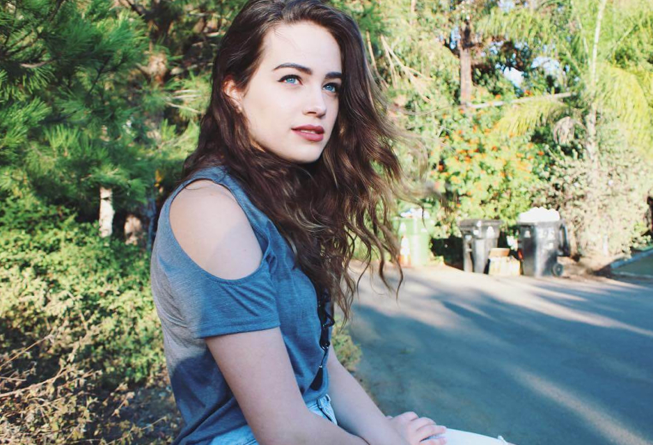 Mary Mouser image