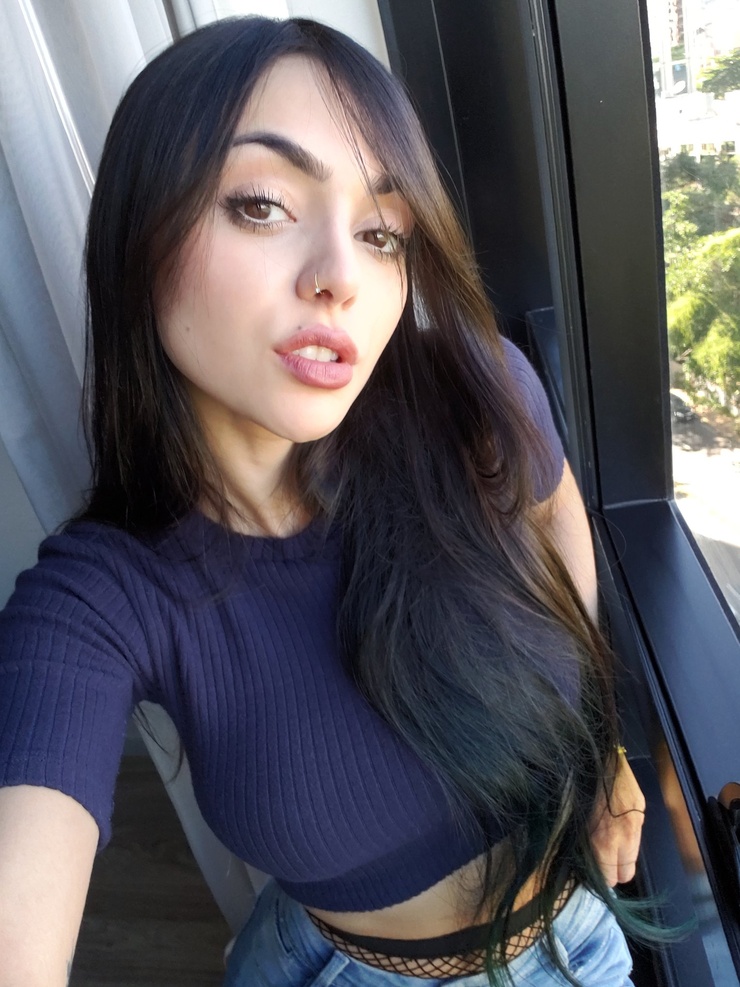 Nyvi Estephan