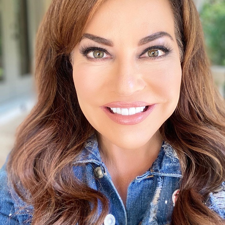 Picture of Robin Meade