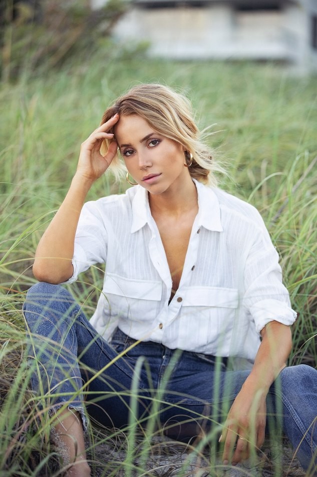 Picture of Ellen Decker