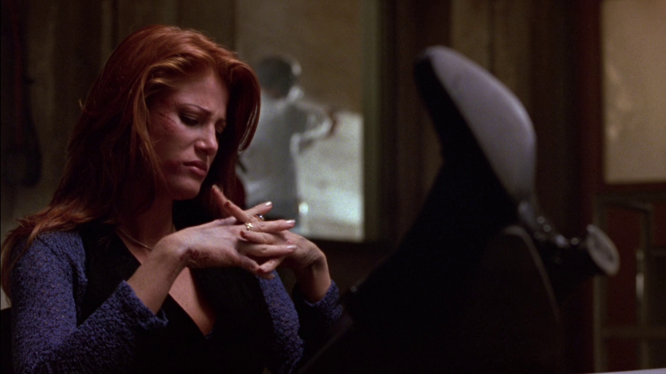 Angie Everhart