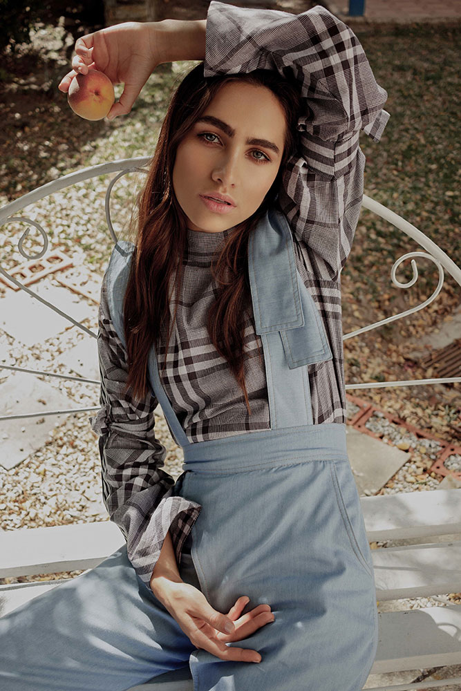 Camila Cisneros image