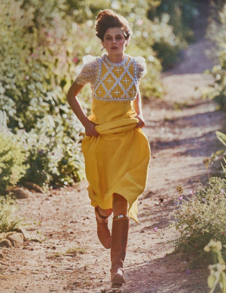 Picture of Emma Corrin