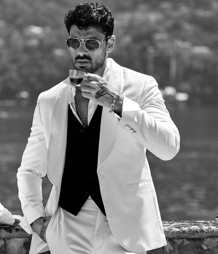 Michele Morrone picture