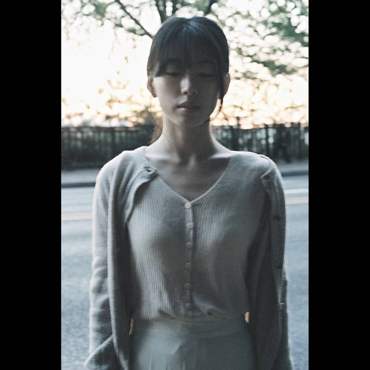 Picture of Shin Se-Hwi