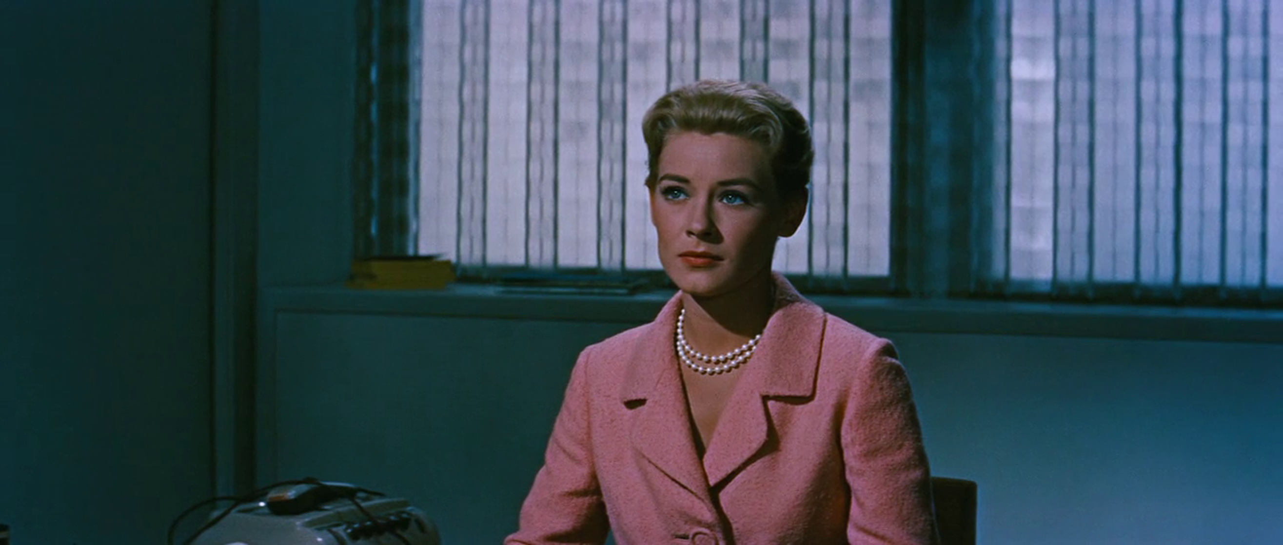 Hope Lange