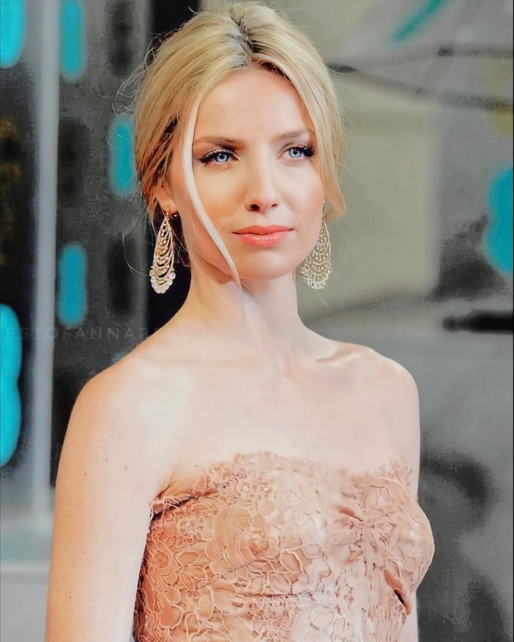 Picture of Annabelle Wallis