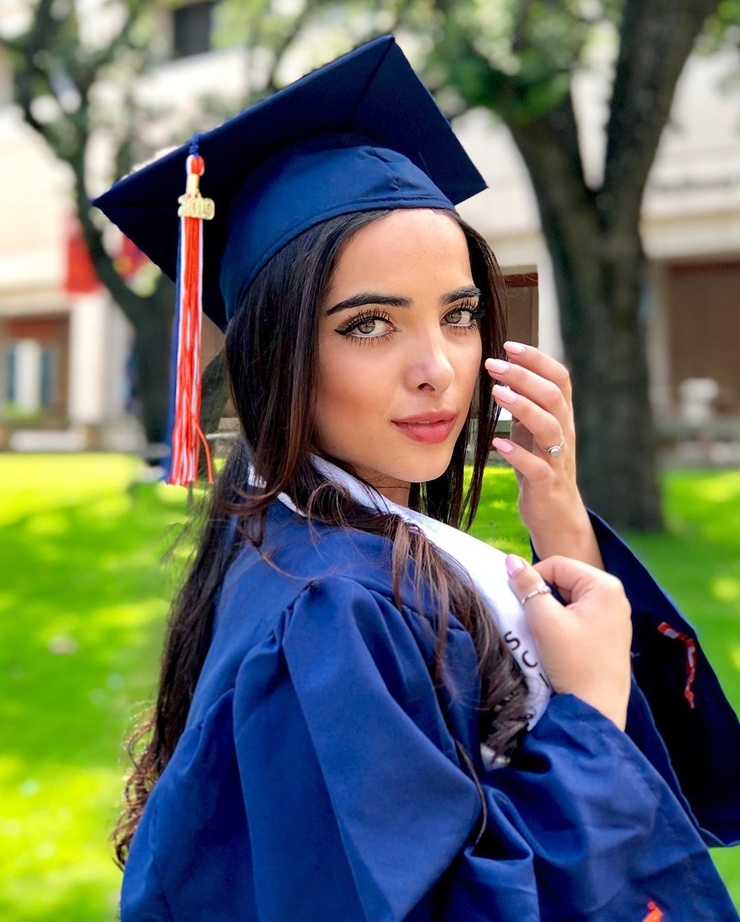 Picture of Alice Clapp