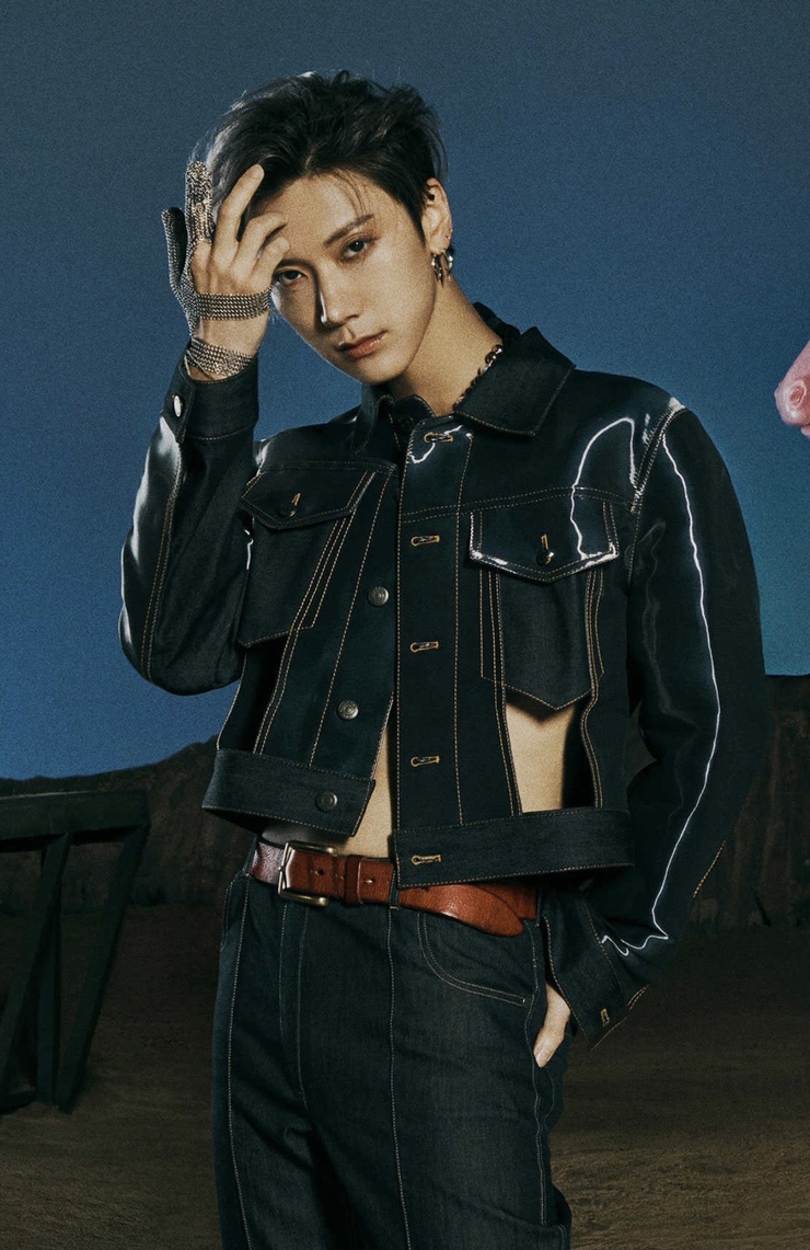 Picture of Ten (텐)