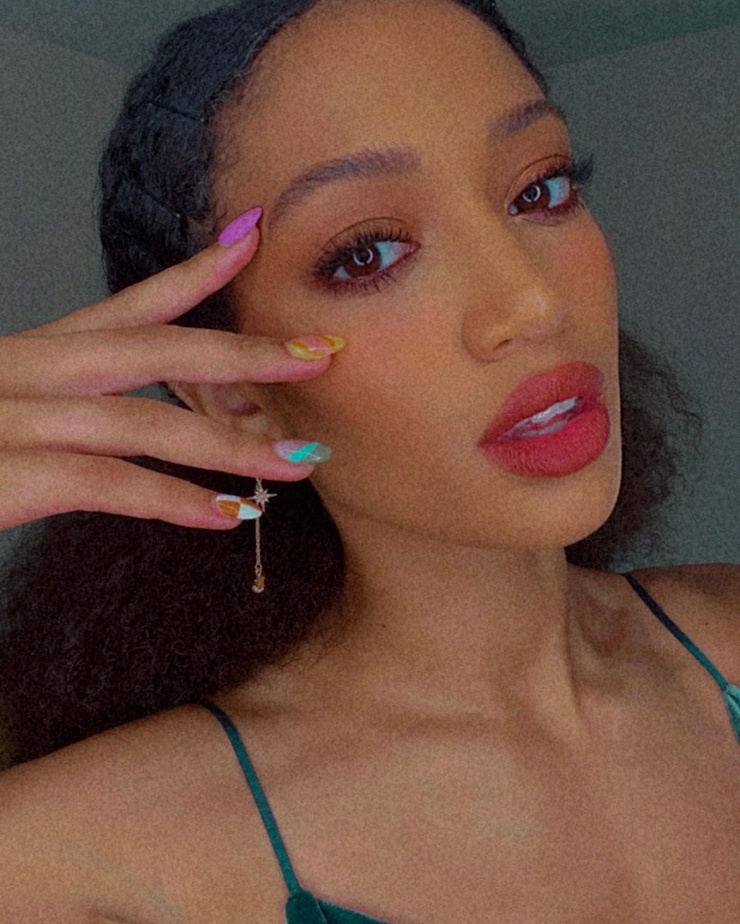 Picture of Samantha Logan