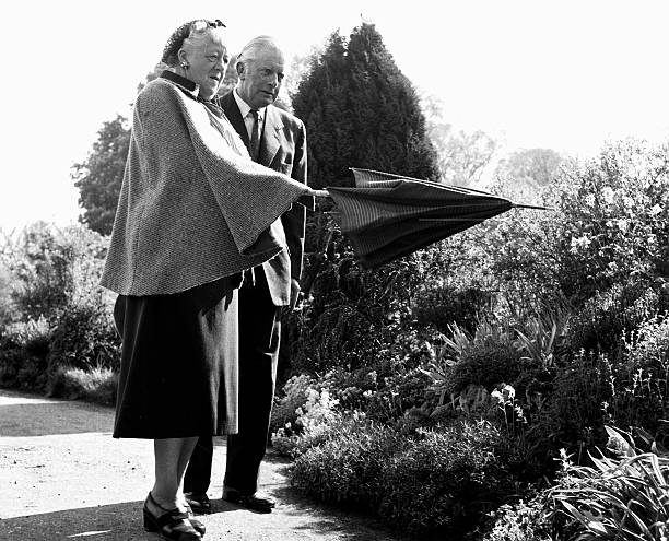 Margaret Rutherford, Stringer Davis