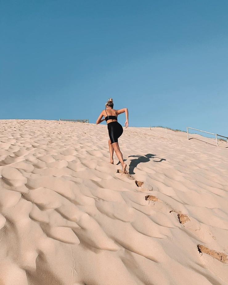 Picture of Laura Dundovic