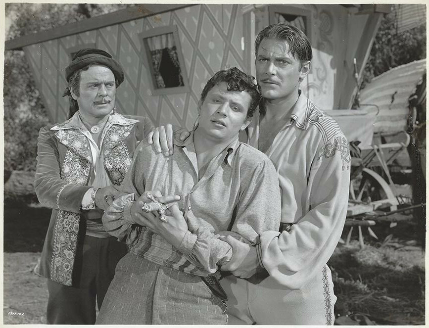 Leo Carrillo, Peter Coe, Jon Hall