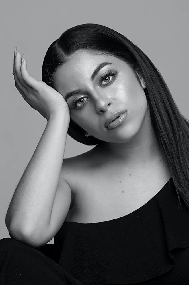 Ariel Martin picture