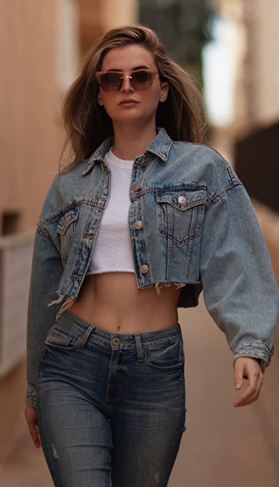 Picture of Madeline Blake