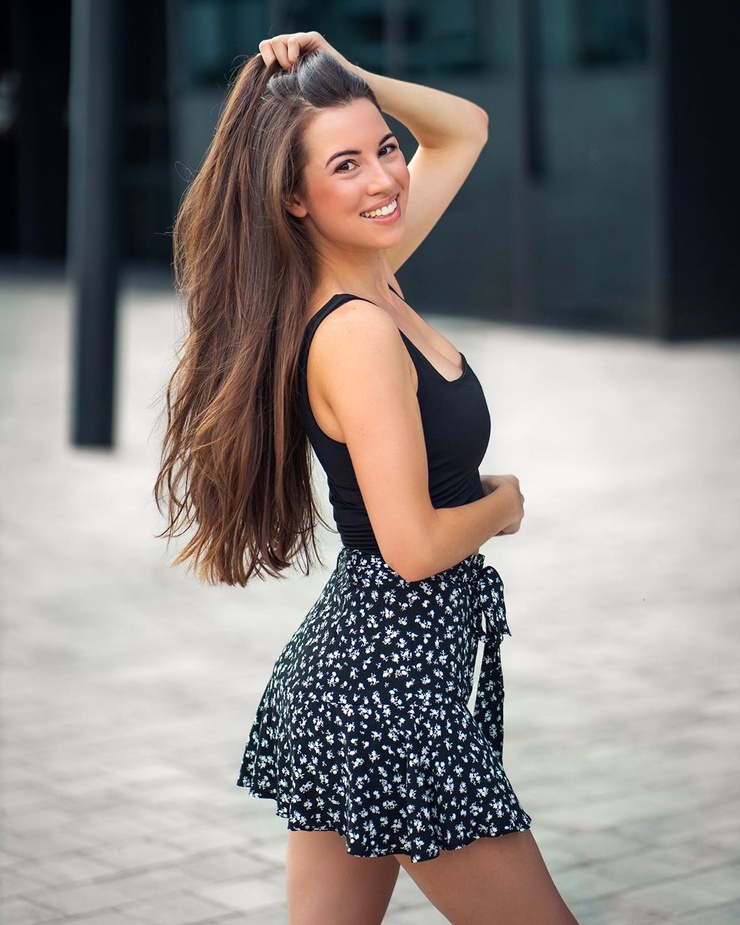 Julia Forstner picture