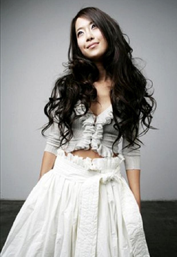 Picture of Baek Ji Young